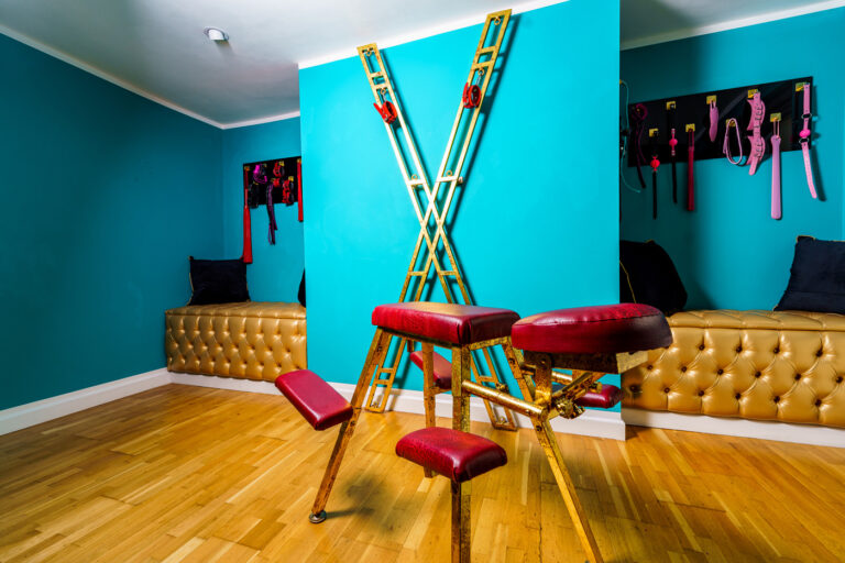 The Boutique - Brightondungeon | Kinky play in a luxury Boudoir
